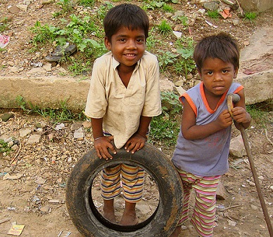 Rising emissions threaten goal of poverty-free world | Climate ...